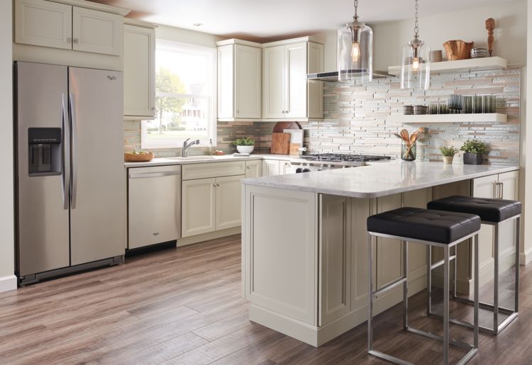 Collins™ Kitchen Collection | Delta Faucet