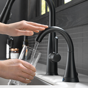 Kitchen Faucets Category | Delta Faucet