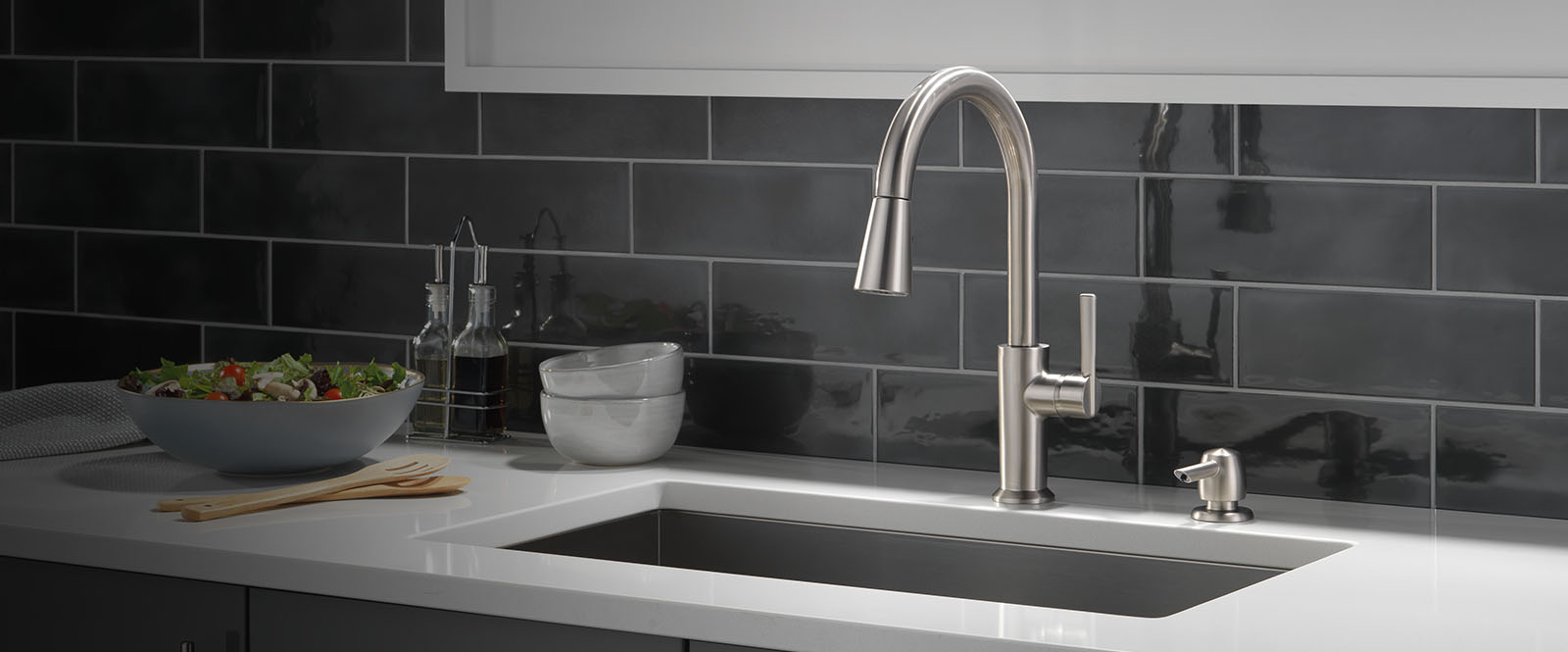 Emery™ Kitchen Collection | Delta Faucet