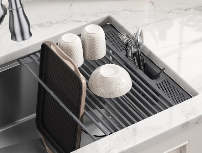 Lorelai Workstation Sink Collection | Delta Faucet