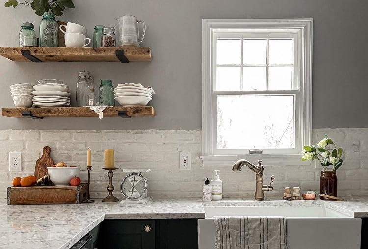 5 Open Kitchen Shelving Ideas | Delta Faucet Blog