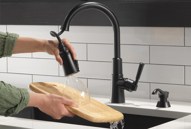 Kitchen technology you never knew you needed | Delta Faucet Blog